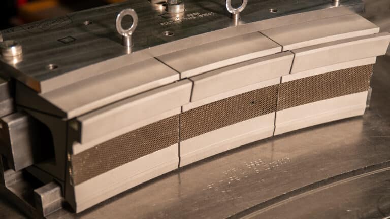 What Are Gas Turbine Shroud Blocks? | Allied Power Group